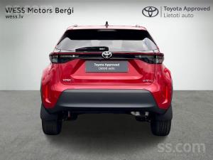Sarkans Toyota Yaris 2025 Rīga, ar dzinēja tilpumu 1.50 L un nobraukumu 12 tūkst. km par 25990 €, foto 5 vietnē AUTOMOTO.COM.LV