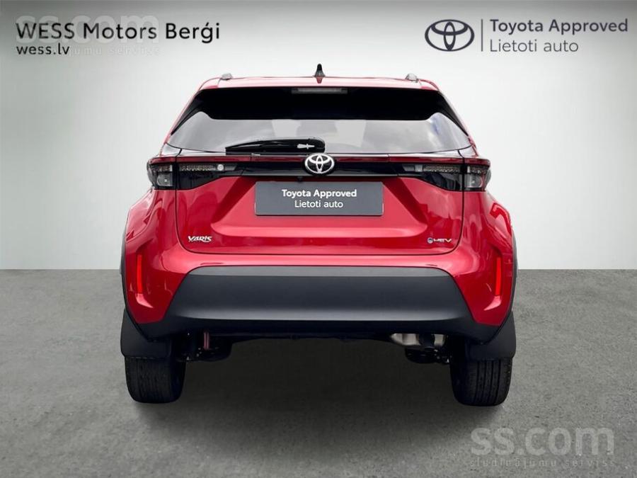 Sarkans Toyota Yaris 2025 Rīga, ar dzinēja tilpumu 1.50 L un nobraukumu 12 tūkst. km par 25990 €, foto 5 vietnē AUTOMOTO.COM.LV