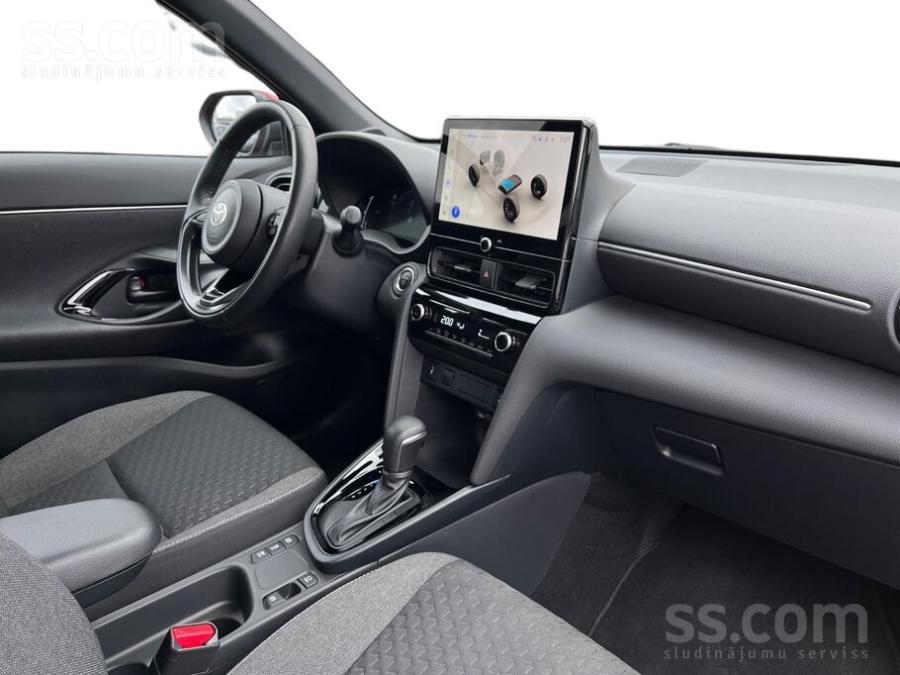 Sarkans Toyota Yaris 2025 Rīga, ar dzinēja tilpumu 1.50 L un nobraukumu 12 tūkst. km par 25990 €, foto 7 vietnē AUTOMOTO.COM.LV