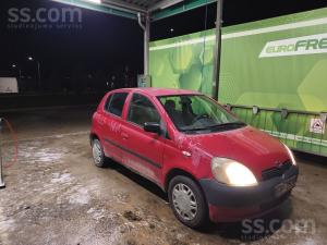 Sarkans Toyota Yaris 2000 Rēzekne, ar dzinēja tilpumu 1.00 L un nobraukumu 245 tūkst. km par 400 €, foto 3 vietnē AUTOMOTO.COM.LV