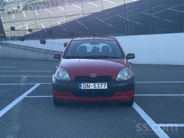 Red Toyota Yaris 2002 in Riga, with an engine capacity of 1.40 L and mileage of 245 thousand km for 900 €, photo 2 on AUTOMOTO.COM.LV