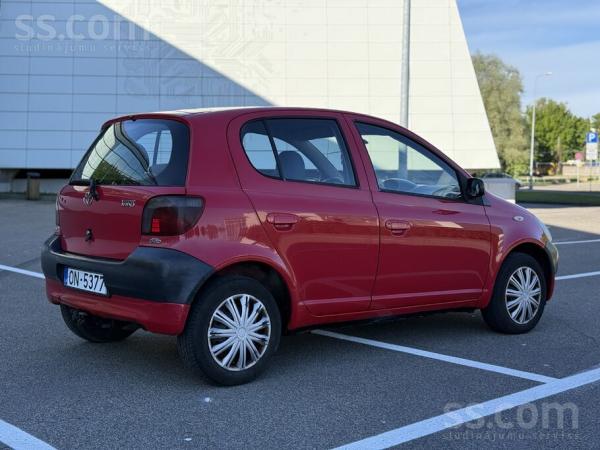 Red Toyota Yaris 2002 in Riga, with an engine capacity of 1.40 L and mileage of 245 thousand km for 900 €, photo 6 on AUTOMOTO.COM.LV