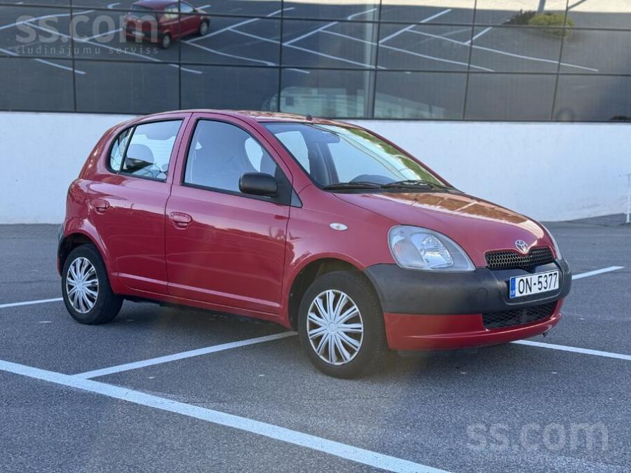 Sarkans Toyota Yaris 2002 Rīga, ar dzinēja tilpumu 1.40 L un nobraukumu 245 tūkst. km par 900 €, foto 9 vietnē AUTOMOTO.COM.LV