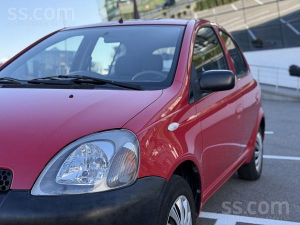 Red Toyota Yaris 2002 in Riga, with an engine capacity of 1.40 L and mileage of 245 thousand km for 900 €, photo 10 on AUTOMOTO.COM.LV