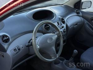 Sarkans Toyota Yaris 2002 Rīga, ar dzinēja tilpumu 1.40 L un nobraukumu 245 tūkst. km par 900 €, foto 19 vietnē AUTOMOTO.COM.LV