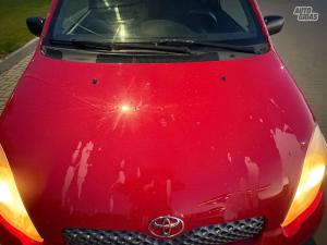 Red Toyota Yaris 2004 in Klaipeda, with an engine capacity of 1.40 L and mileage of 237 thousand km for 800 €, photo 15 on AUTOMOTO.COM.LV