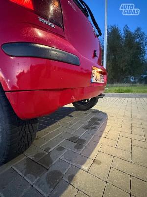 Red Toyota Yaris 2004 in Klaipeda, with an engine capacity of 1.40 L and mileage of 237 thousand km for 800 €, photo 20 on AUTOMOTO.COM.LV