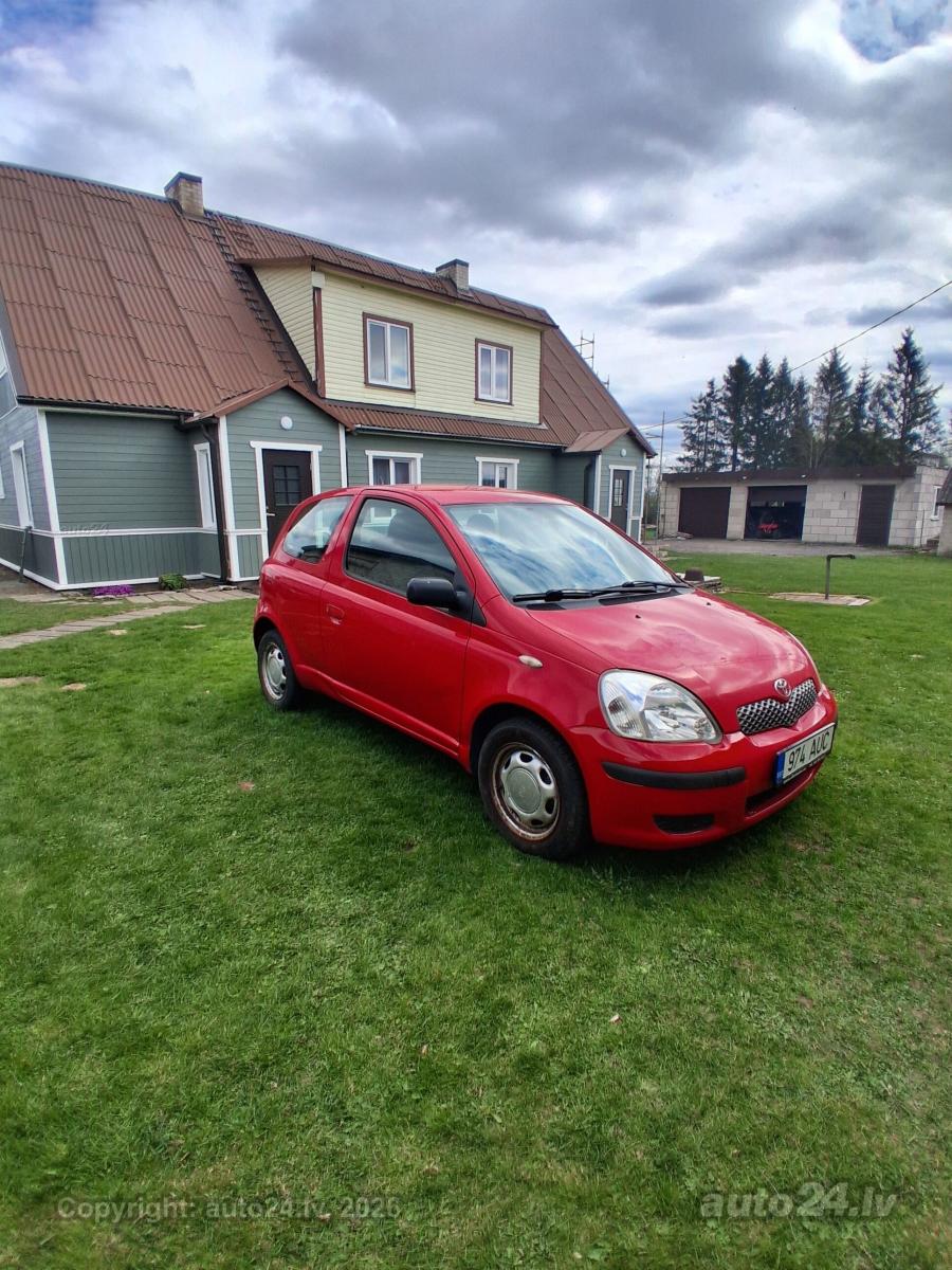 Red Toyota Yaris 2005 in Tallinn, with an engine capacity of 1.00 L and mileage of 220 thousand km for 750 €, photo 4 on AUTOMOTO.COM.LV