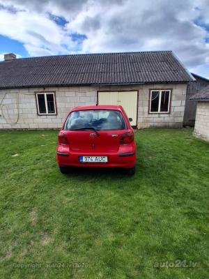 Red Toyota Yaris 2005 in Tallinn, with an engine capacity of 1.00 L and mileage of 220 thousand km for 750 €, photo 5 on AUTOMOTO.COM.LV
