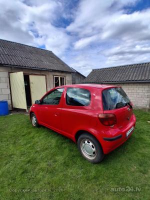 Red Toyota Yaris 2005 in Tallinn, with an engine capacity of 1.00 L and mileage of 220 thousand km for 750 €, photo 6 on AUTOMOTO.COM.LV