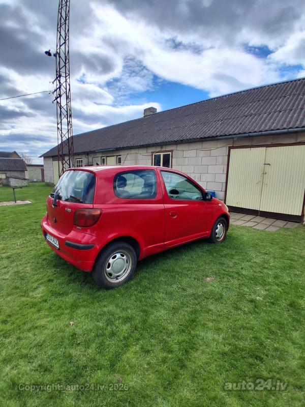 Red Toyota Yaris 2005 in Tallinn, with an engine capacity of 1.00 L and mileage of 220 thousand km for 750 €, photo 6 on AUTOMOTO.COM.LV