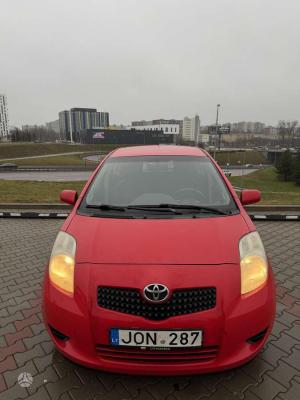 Red Toyota Yaris 2007 in Vilnius, with an engine capacity of 1.40 L and mileage of 240 thousand km for 2200 €, photo  on AUTOMOTO.COM.LV