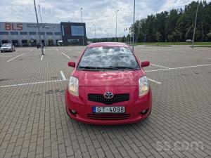 Красный Тойота Ярис 2007 в Рига, объемом двигателя 1.40 л и пробегом 234 тыс. км за 1770 €, фото 8 на AUTOMOTO.COM.LV