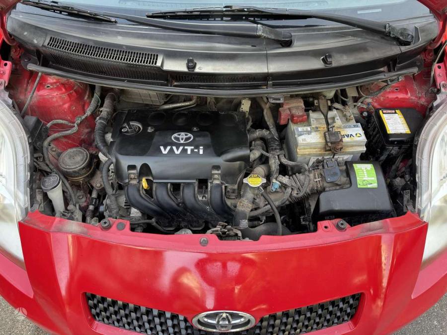 Red Toyota Yaris 2007 in Vilnius, with an engine capacity of 1.50 L and mileage of 199 thousand km for 2650 €, photo 20 on AUTOMOTO.COM.LV