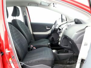 Красный Тойота Ярис 2007 в Таллин, объемом двигателя 1.30 л и пробегом 145 тыс. км за 2299 €, фото 7 на AUTOMOTO.COM.LV