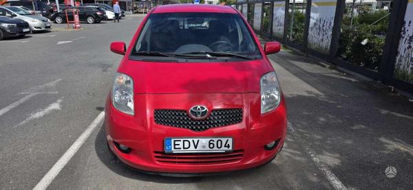 Red Toyota Yaris 2008 in Vilnius, with an engine capacity of 1.36 L and mileage of 143 thousand km for 2350 €, photo 2 on AUTOMOTO.COM.LV