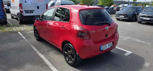 Red Toyota Yaris 2008 in Vilnius, with an engine capacity of 1.36 L and mileage of 143 thousand km for 2350 €, photo 5 on AUTOMOTO.COM.LV