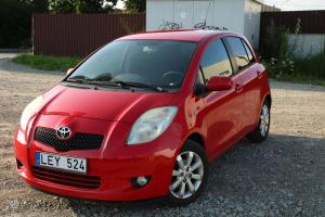 Red Toyota Yaris 2008 in Kaunas, with an engine capacity of 1.30 L and mileage of 262 thousand km for 2650 €, photo 4 on AUTOMOTO.COM.LV