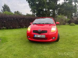 Sarkans Toyota Yaris 2008 Rīga, ar dzinēja tilpumu 1.50 L un nobraukumu 279 tūkst. km par 1510 €, foto 8 vietnē AUTOMOTO.COM.LV