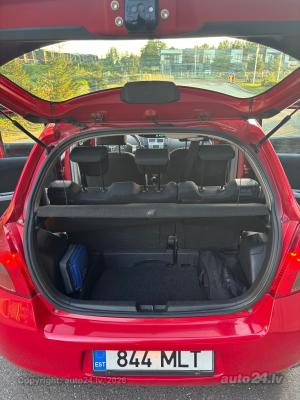 Red Toyota Yaris 2008 in Tartu, with an engine capacity of 1.30 L and mileage of 143 thousand km for 3299 €, photo 10 on AUTOMOTO.COM.LV