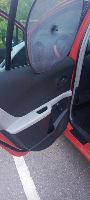 Red Toyota Yaris 2008 in Kraslava, with an engine capacity of 1.40 L and mileage of 221 thousand km for 2150 €, photo 9 on AUTOMOTO.COM.LV