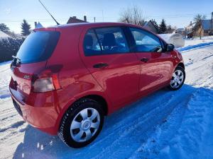 Sarkans Toyota Yaris 2009 Marijampole, ar dzinēja tilpumu 1.30 L un nobraukumu 199 tūkst. km par 2650 €, foto 2 vietnē AUTOMOTO.COM.LV