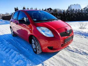Sarkans Toyota Yaris 2009 Marijampole, ar dzinēja tilpumu 1.30 L un nobraukumu 199 tūkst. km par 2650 €, foto 3 vietnē AUTOMOTO.COM.LV
