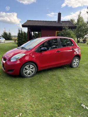 Red Toyota Yaris 2009 in Klaipeda, with an engine capacity of 1.33 L and mileage of 234 thousand km for 1500 €, photo 4 on AUTOMOTO.COM.LV