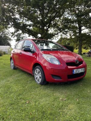 Red Toyota Yaris 2009 in Klaipeda, with an engine capacity of 1.33 L and mileage of 234 thousand km for 1500 €, photo 10 on AUTOMOTO.COM.LV