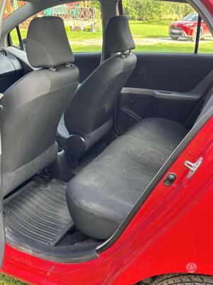 Red Toyota Yaris 2009 in Klaipeda, with an engine capacity of 1.33 L and mileage of 234 thousand km for 1500 €, photo 17 on AUTOMOTO.COM.LV