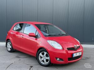 Red Toyota Yaris 2010 in Panevezys, with an engine capacity of 1.30 L and mileage of 219 thousand km for 2350 €, photo  on AUTOMOTO.COM.LV