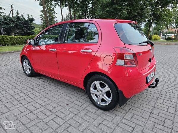 Sarkans Toyota Yaris 2010 Marijampole, ar dzinēja tilpumu 1.30 L un nobraukumu 219 tūkst. km par 3100 €, foto 6 vietnē AUTOMOTO.COM.LV