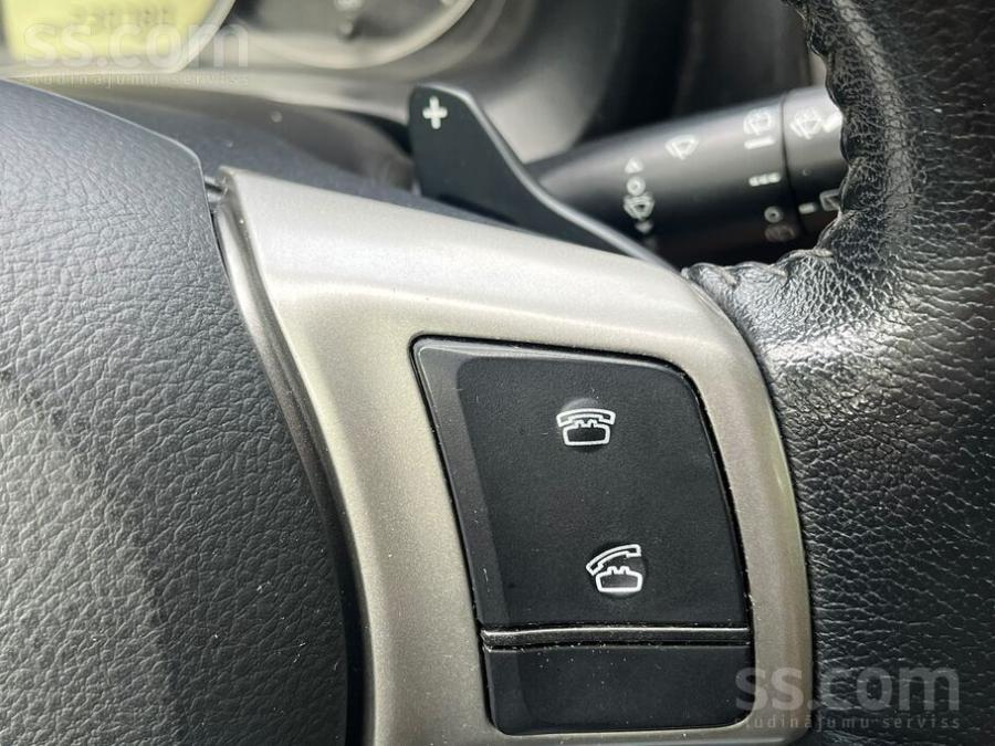 Sarkans Toyota Yaris 2011 Rīga, ar dzinēja tilpumu 1.30 L un nobraukumu 0 tūkst. km par 5499 €, foto 13 vietnē AUTOMOTO.COM.LV
