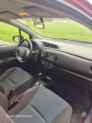 Sarkans Toyota Yaris 2011 Kauņa, ar dzinēja tilpumu 1.33 L un nobraukumu 160 tūkst. km par 4900 €, foto 7 vietnē AUTOMOTO.COM.LV