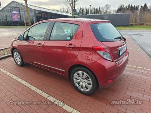 Red Toyota Yaris 2012 in Tartu, with an engine capacity of 1.30 L and mileage of 167 thousand km for 6500 €, photo 4 on AUTOMOTO.COM.LV
