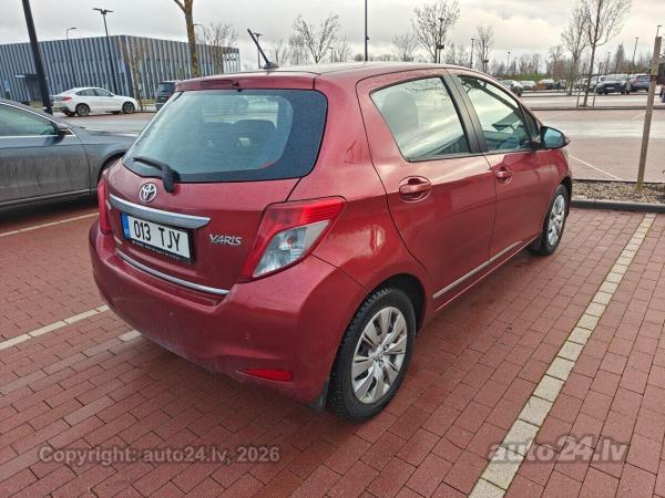 Sarkans Toyota Yaris 2012 Tartu, ar dzinēja tilpumu 1.30 L un nobraukumu 167 tūkst. km par 6500 €, foto 6 vietnē AUTOMOTO.COM.LV