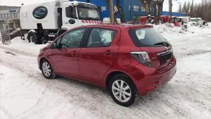 Red Toyota Yaris 2012 in Klaipeda, with an engine capacity of 1.50 L and mileage of 128 thousand km for 6550 €, photo 4 on AUTOMOTO.COM.LV