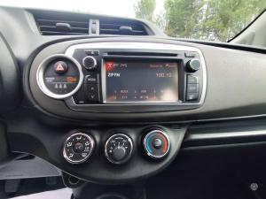 Sarkans Toyota Yaris 2012 Viļņa, ar dzinēja tilpumu 1.36 L un nobraukumu 148 tūkst. km par 4300 €, foto 14 vietnē AUTOMOTO.COM.LV
