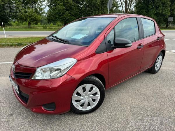 Sarkans Toyota Yaris 2012 Ogre, ar dzinēja tilpumu 1.30 L un nobraukumu 189 tūkst. km par 5280 €, foto 1 vietnē AUTOMOTO.COM.LV