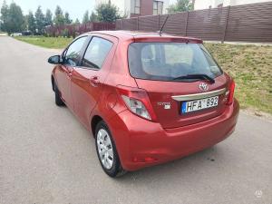 Red Toyota Yaris 2012 in Vilnius, with an engine capacity of 1.33 L and mileage of 224 thousand km for 4500 €, photo 7 on AUTOMOTO.COM.LV