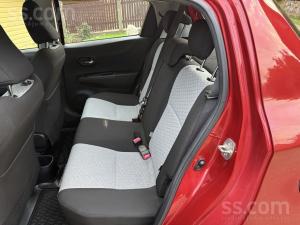 Sarkans Toyota Yaris 2012 Cēsis, ar dzinēja tilpumu 1.30 L un nobraukumu 100 tūkst. km par 5900 €, foto 6 vietnē AUTOMOTO.COM.LV