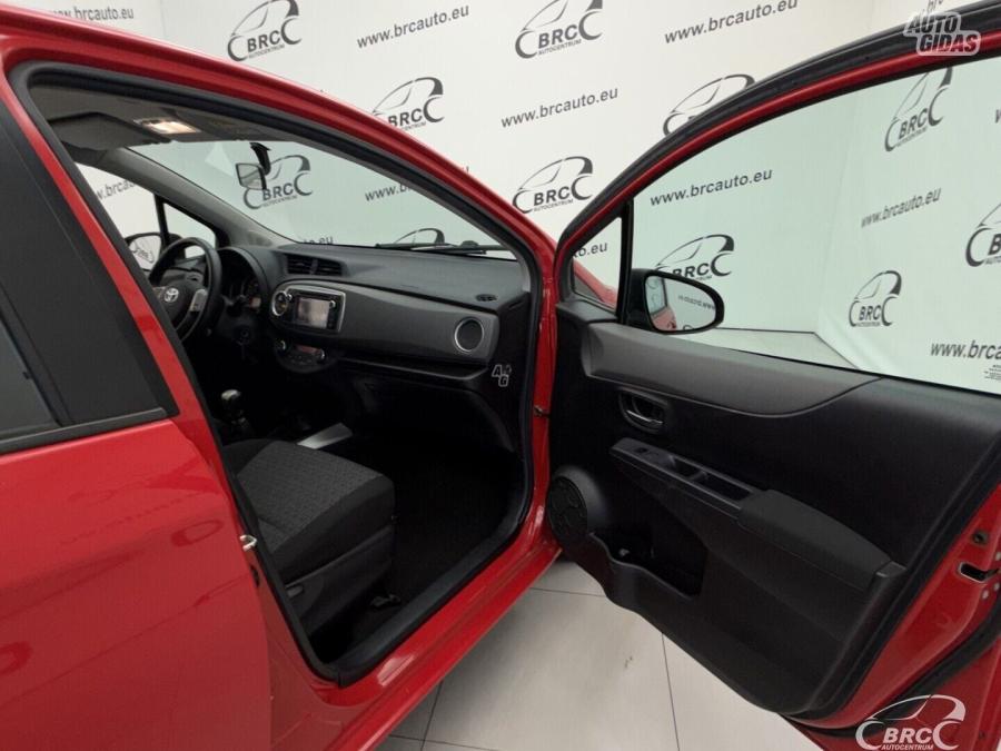 Red Toyota Yaris 2013 in Avizieniai, with an engine capacity of 1.30 L and mileage of 75 thousand km for 5500 €, photo 9 on AUTOMOTO.COM.LV