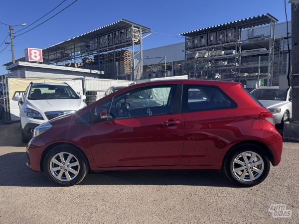 Sarkans Toyota Yaris 2013 Kauņa, ar dzinēja tilpumu 1.00 L un nobraukumu 45 tūkst. km par 4750 €, foto 9 vietnē AUTOMOTO.COM.LV