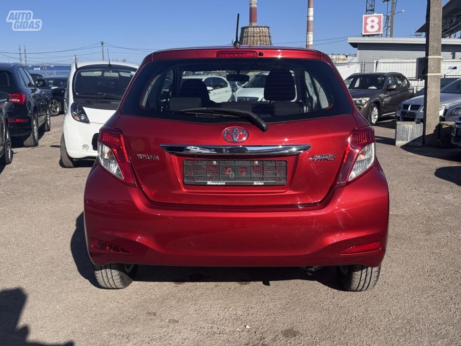 Red Toyota Yaris 2013 in Kaunas, with an engine capacity of 1.00 L and mileage of 45 thousand km for 4750 €, photo 13 on AUTOMOTO.COM.LV