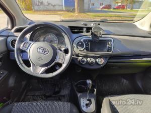 Red Toyota Yaris 2013 in Tallinn, with an engine capacity of 1.30 L and mileage of 151 thousand km for 6999 €, photo 9 on AUTOMOTO.COM.LV