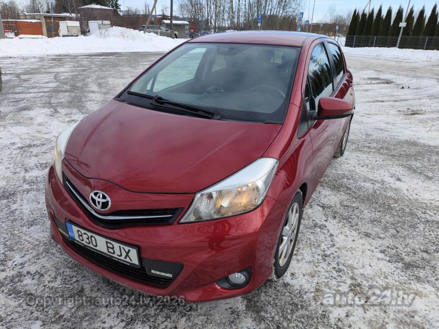Red Toyota Yaris 2013 in Tallinn, with an engine capacity of 1.30 L and mileage of 151 thousand km for 6999 €, photo 10 on AUTOMOTO.COM.LV