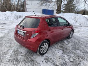 Red Toyota Yaris 2013 in Tallinn, with an engine capacity of 1.30 L and mileage of 151 thousand km for 6999 €, photo 13 on AUTOMOTO.COM.LV