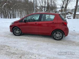 Sarkans Toyota Yaris 2014 Rakvere, ar dzinēja tilpumu 1.30 L un nobraukumu 164 tūkst. km par 8599 €, foto 2 vietnē AUTOMOTO.COM.LV