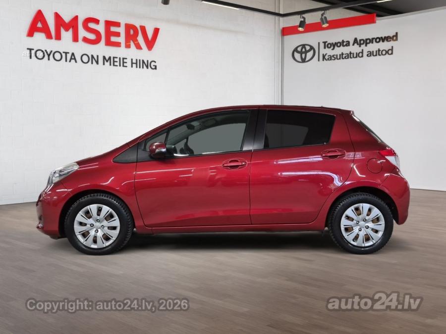 Sarkans Toyota Yaris 2014 Tallina, ar dzinēja tilpumu 1.30 L un nobraukumu 69 tūkst. km par 8490 €, foto 17 vietnē AUTOMOTO.COM.LV