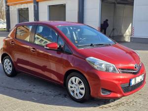 Red Toyota Yaris 2014 in Riga, with an engine capacity of 1.30 L and mileage of 80 thousand km for 8200 €, photo  on AUTOMOTO.COM.LV